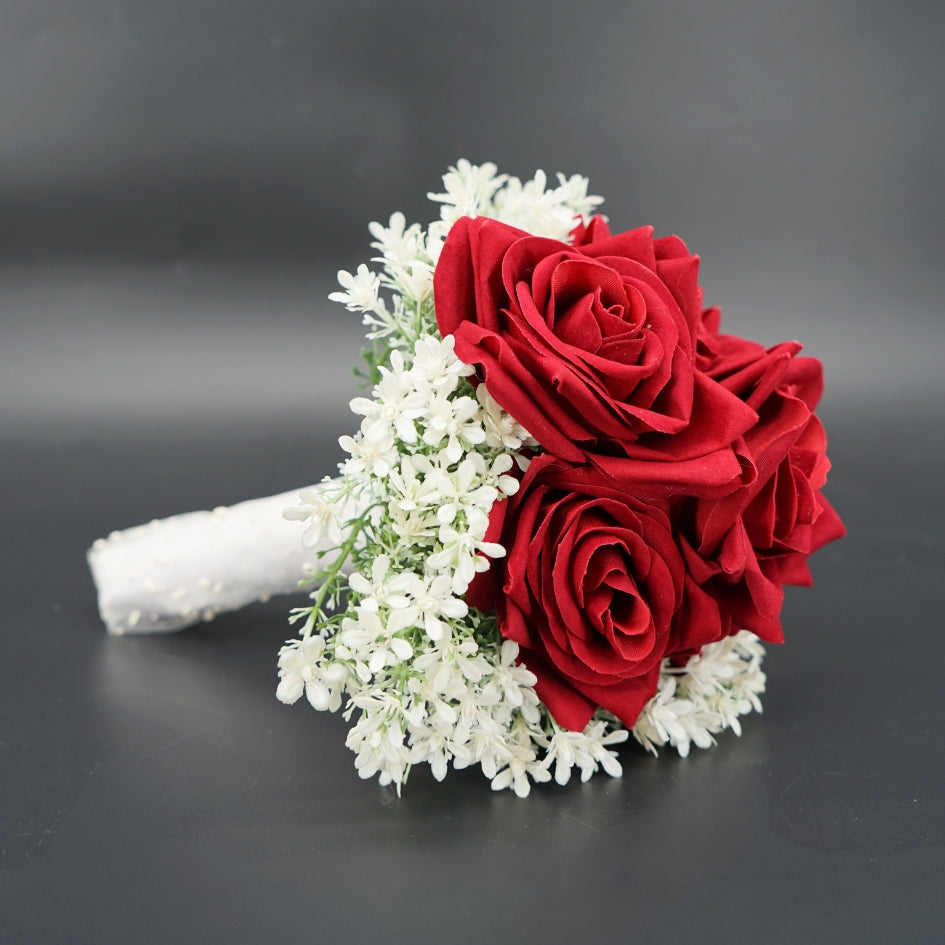 Bouquet de Roses Rouges Artificielles avec Fleurs Blanches